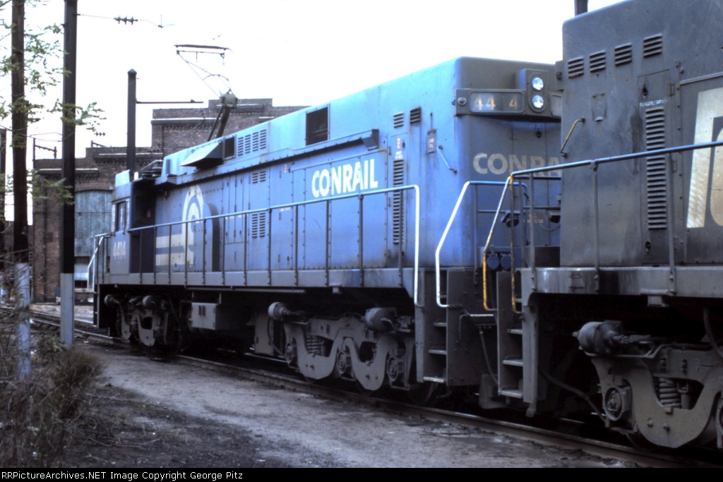 E44 4414 in CR blue